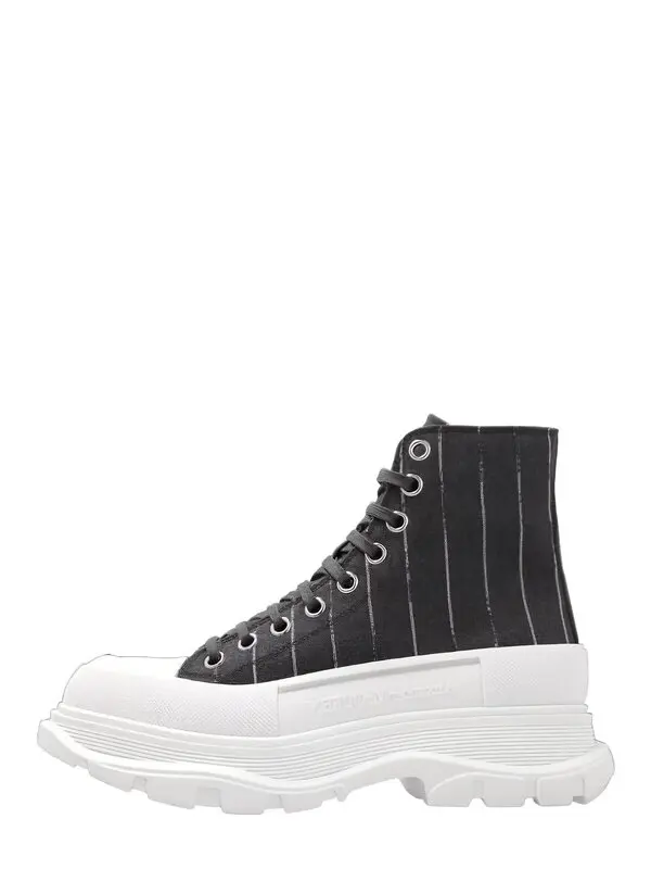 Alexander McQueen Tread Slick Lace Up Ankle Sneakers - Black/white