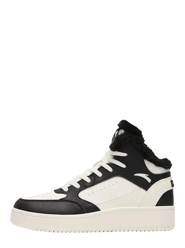 ANTA Skateboarding High-top Sneakers - Black/white
