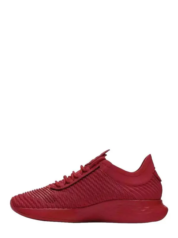 NEW BALANCE Fresh Foam Roav Fusion Sneakers - Red
