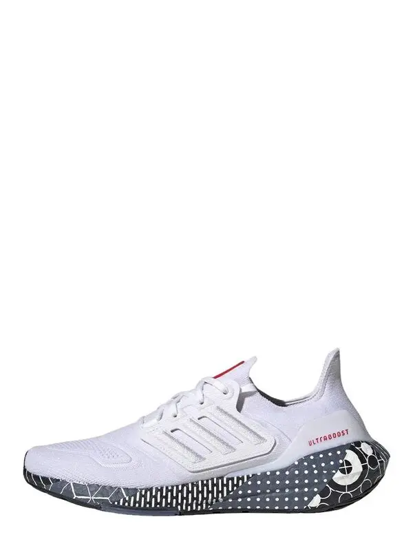 Adidas Ultraboost 22 "patchwork Graphic" Sneakers - White