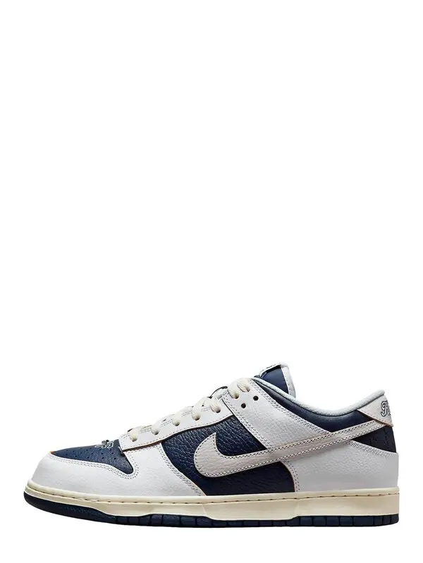 Nike X Huf Sb Dunk Low 'new York - Blue/white