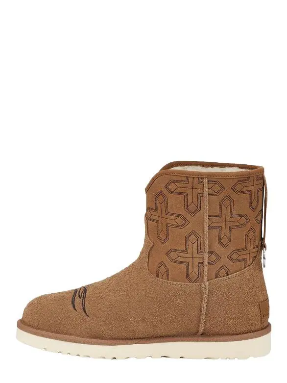 UGG X Cotd Embroidered Boots - Default Colorway