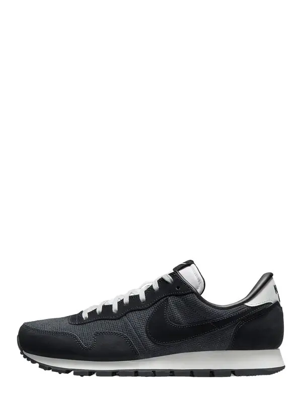 Nike Pegasus 83 Low Top Sneakers - Black