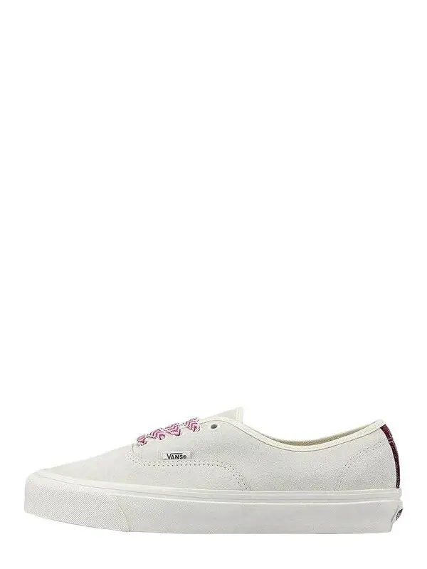 VANS Authentic 44 Dx Casual Lace-up Sneakers - White