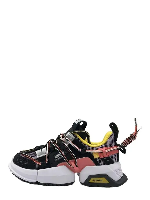 LI-NING Titan X 2019 New York Fashion Week Sneaker - Blackred