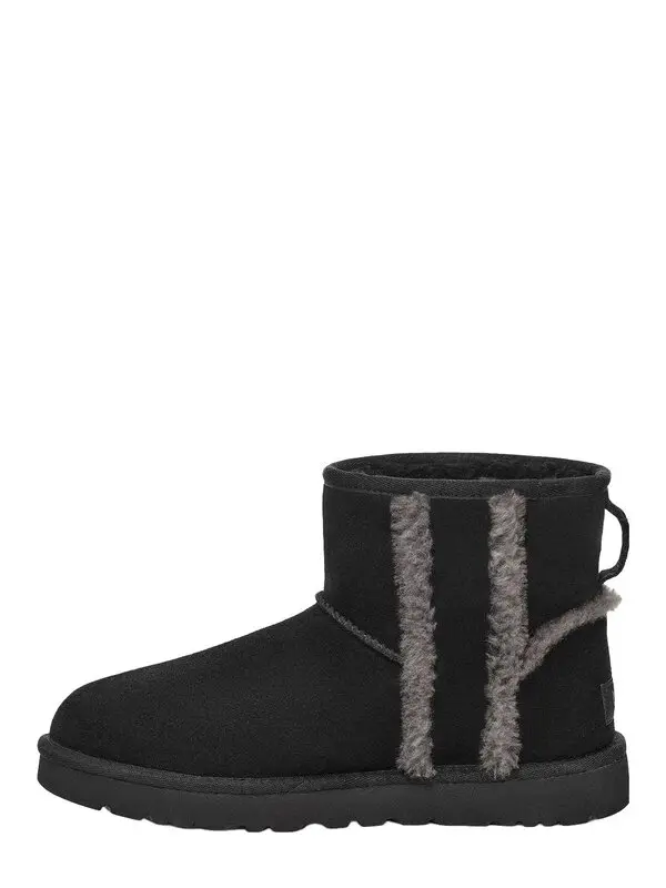UGG Classic Mini Shearling Logo Boots - Black