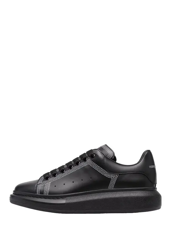 Alexander McQueen Oversized Sneaker With Contrast Stitching - Black/silver