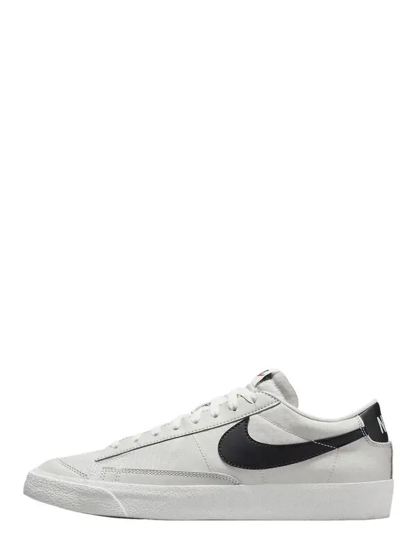 Nike Blazer Low 77 Se Sneakers - Light Bone/sail/light