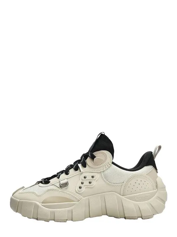 FILA FUSION Bone Sneakers - Beige/black