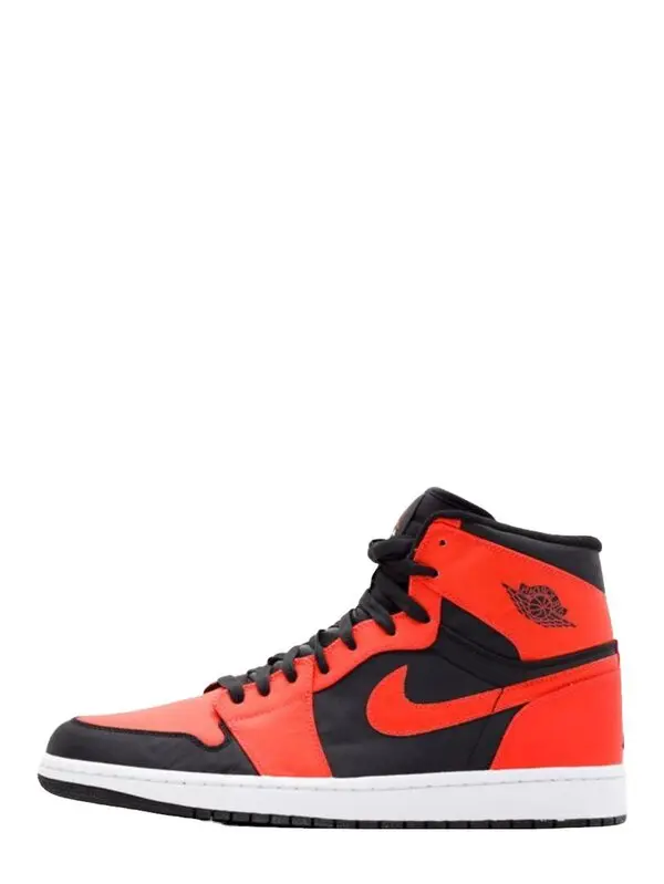 JORDAN Air 1 Retro High Sneakers - Black