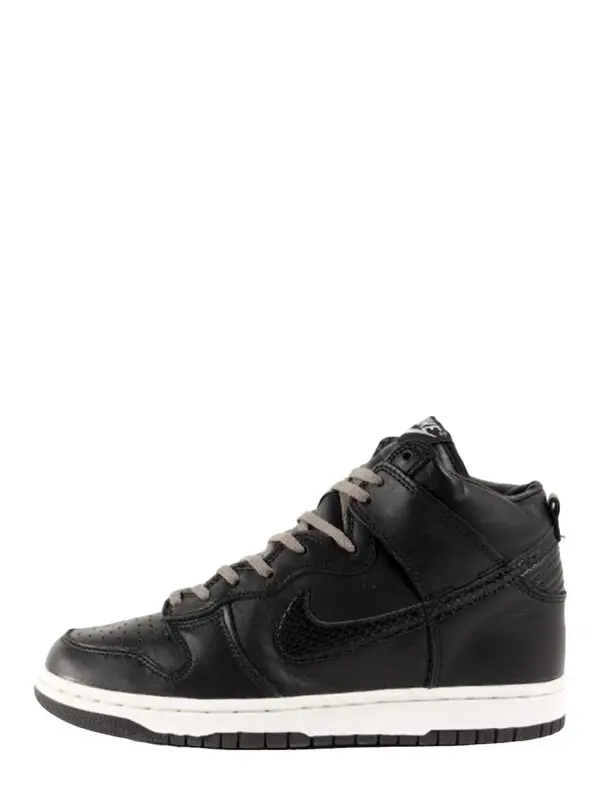 Nike Dunk High Top Sneakers - Black