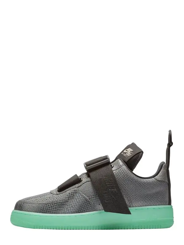 Nike Force 1 Utility Low Top Sneakers - Grey