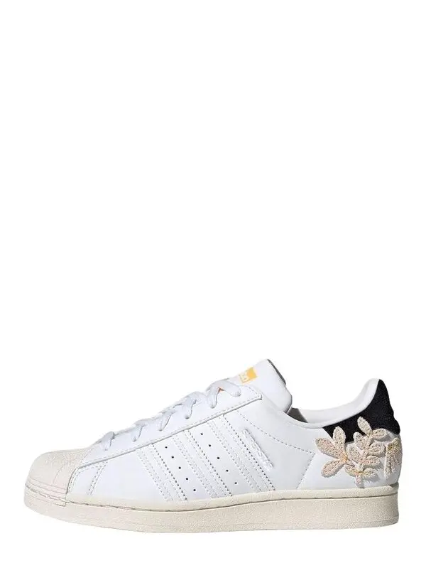 Adidas Superstar Sneakers With Floral Embellishments - White/black