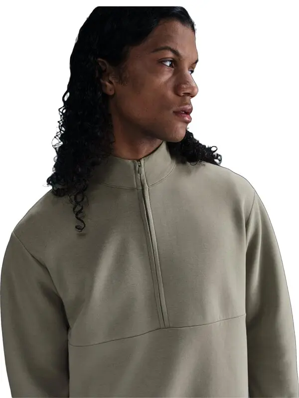 Nike 24.7 Dri-fit 1/2-zip Top - Light Army/steel Green