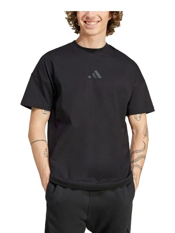 Adidas All Szn Graphic T-shirt Asia Sizing - Black