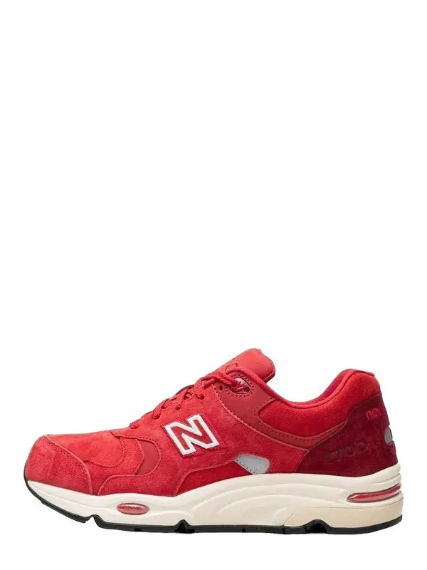 NEW BALANCE X Kith 1700 'canada Pack Rococco - Red