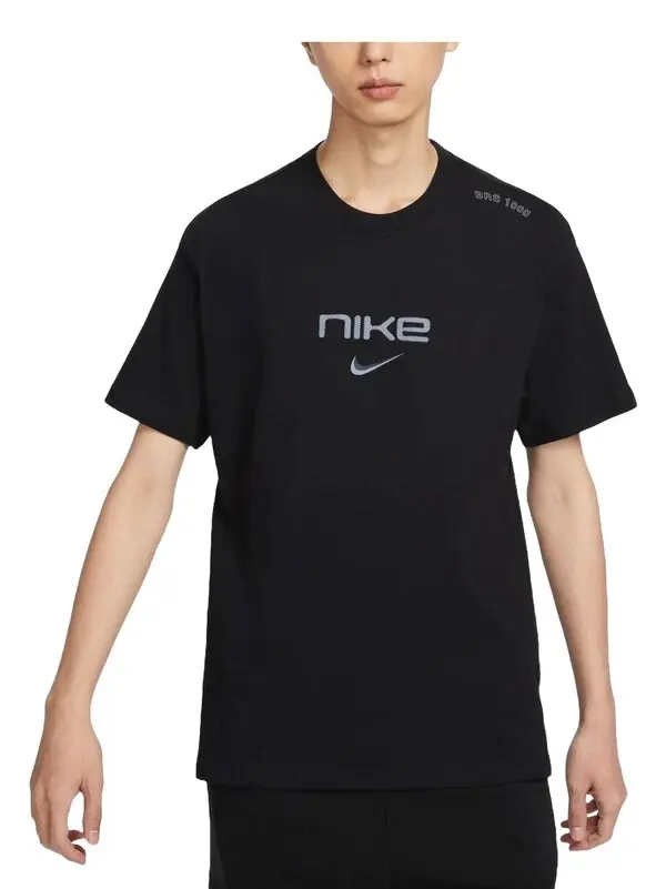 Nike Graphic T-shirt Asia Sizing - Black