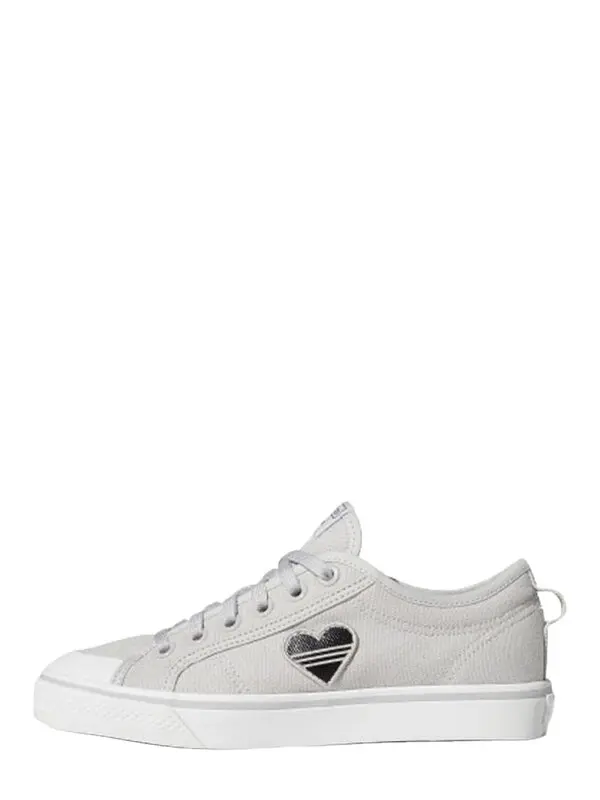 Adidas Nizza Trefoil Heart Detail Sneakers - Grey