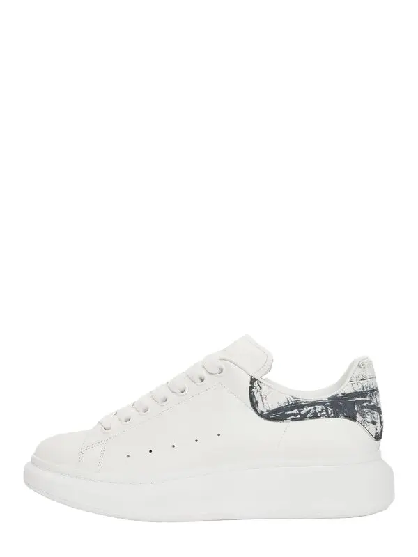 Alexander McQueen Oversized Sneakers - White/black