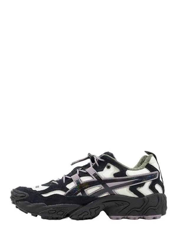 Asics X Pleasures Gel-nandi Sneakers - Black/white