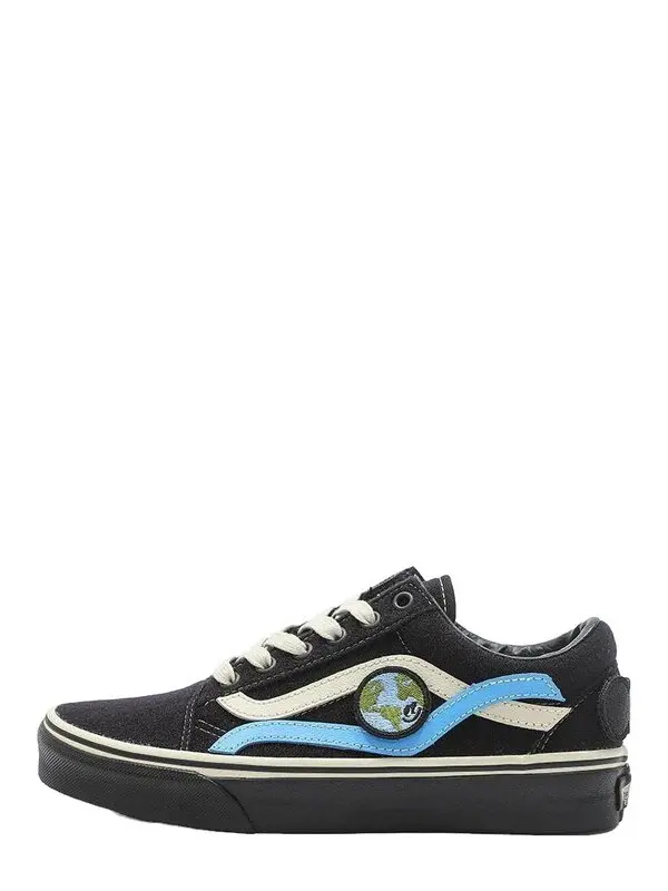 VANS Old Skool Low Top Sneakers With Graphic Detail - Black/white