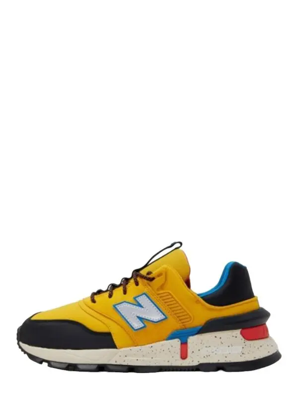NEW BALANCE 997s "varsity Gold Black" Sneakers - Yellow