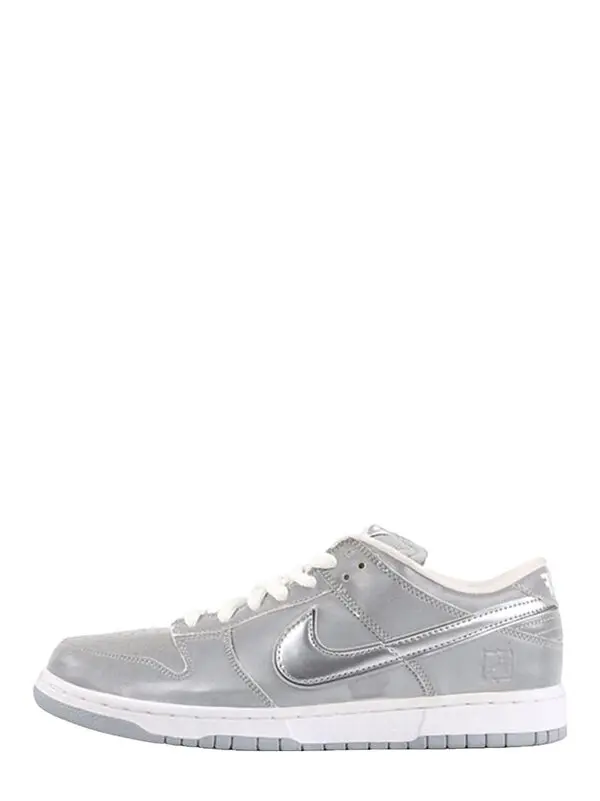 Nike Dunk Low Pro Medicom 3 - Silver/grey