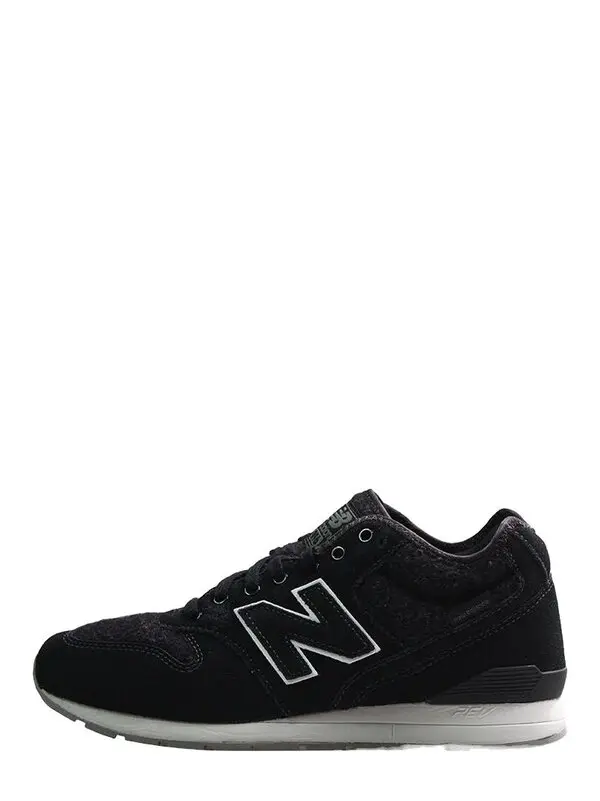 NEW BALANCE 996 Low Top Retro Sneakers - Black