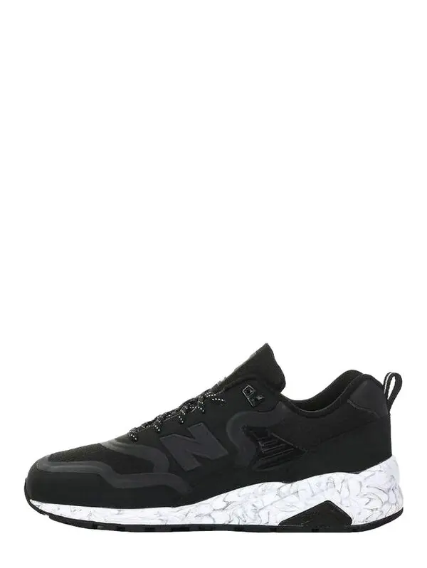 NEW BALANCE 580 Re-engineered Sneakers - Black