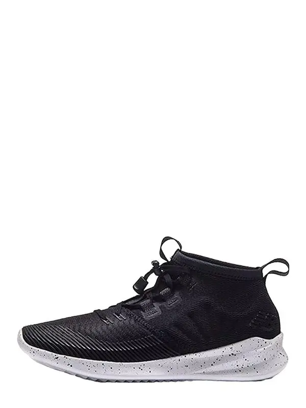 NEW BALANCE Cypher Run Mid Top Sneakers - Black