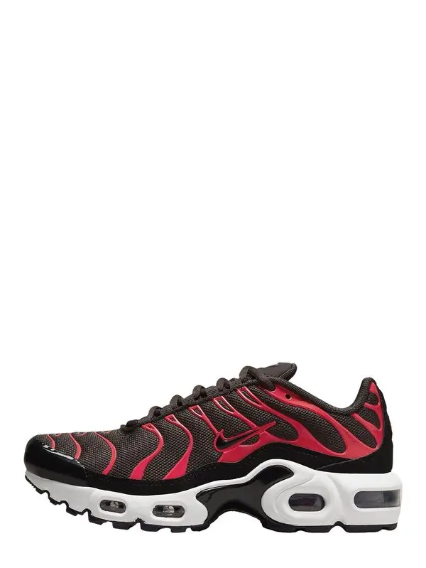 Nike Max Plus Low Top Sneakers - Black/red