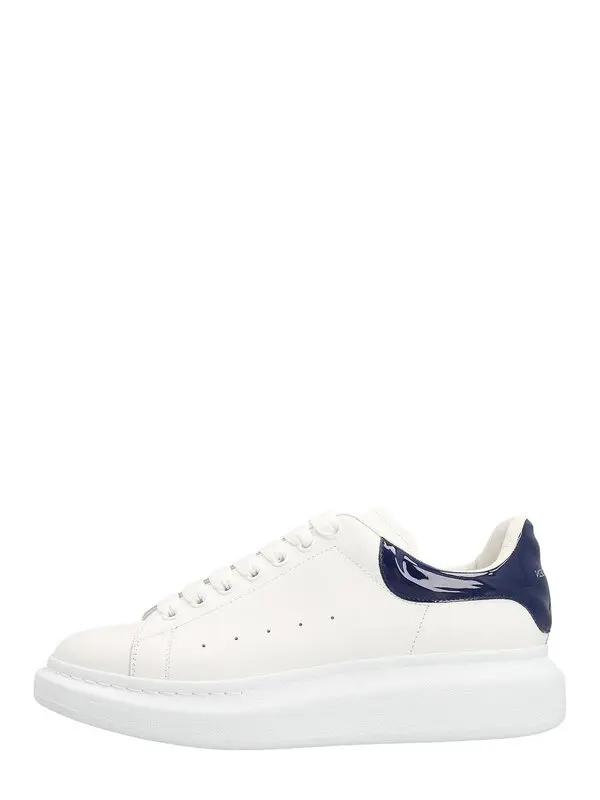Alexander McQueen Oversized Sneaker - White/navy