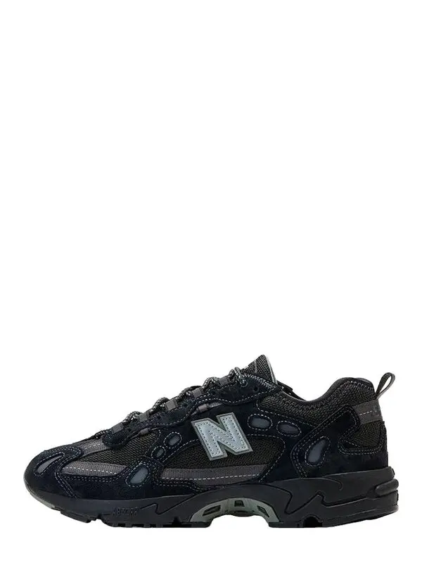 NEW BALANCE Thisisneverthat X 827 - Black