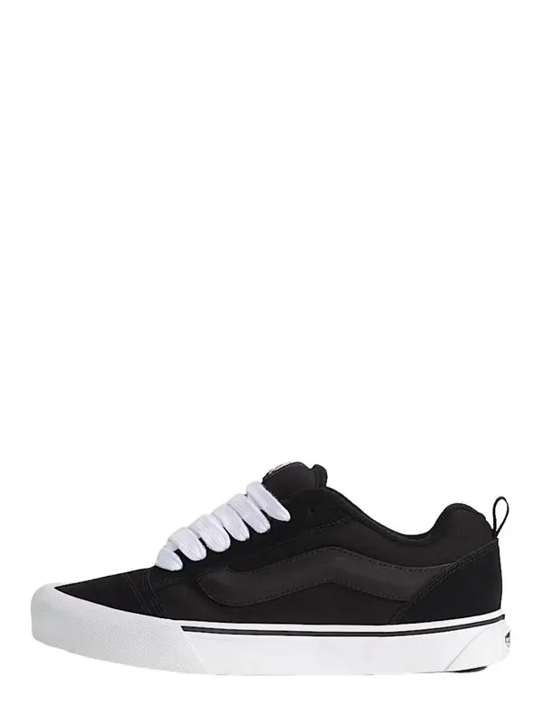 VANS Knu Skool "black" Sneakers - Black/white