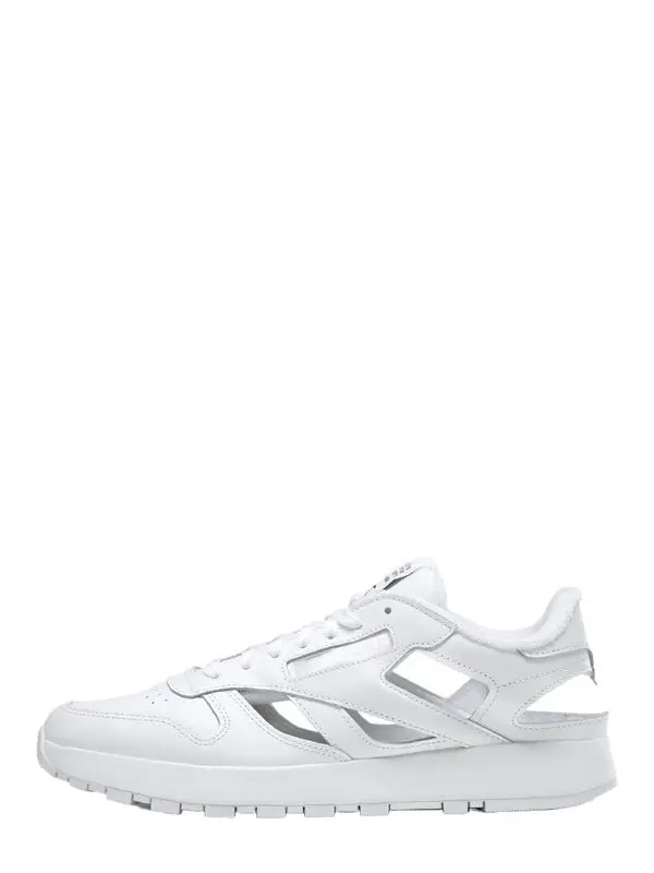 REEBOK Maison Margiela X Classic Leather Dq Tabi Toe Sneakers - White