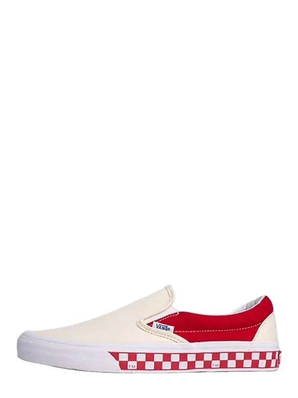 VANS Classic Slip-on Checkerboard Sneakers - Red/white