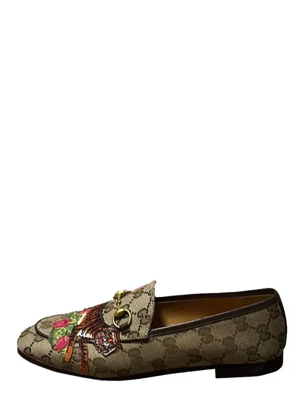 Gucci Embroidered Round Toe Loafer - Beige