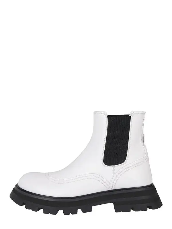 Alexander McQueen Chelsea Boots - White/black