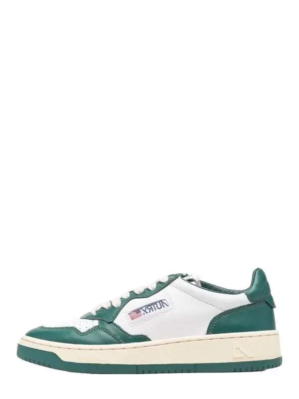 AUTRY Medalist Low Bicolor Sneakers - White/green
