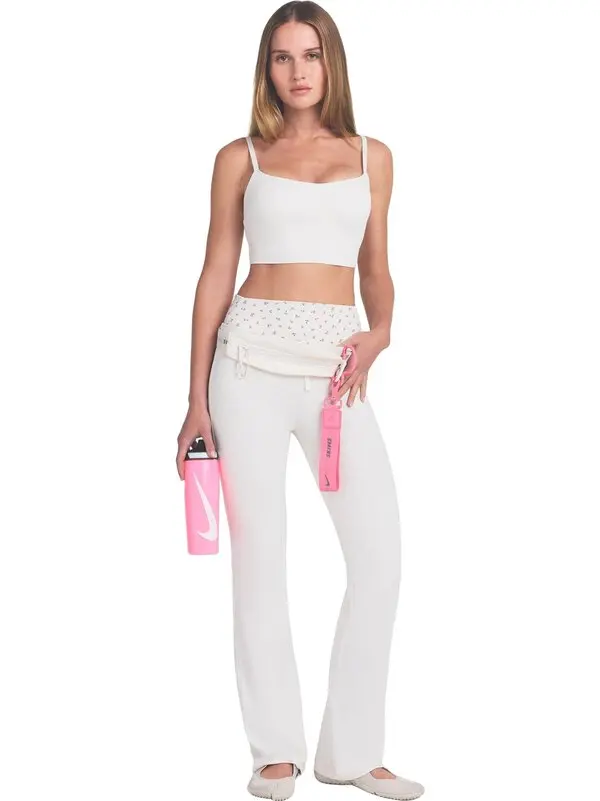 SKIMS Cami Bra Top | White | | Nike Matte - Ivory