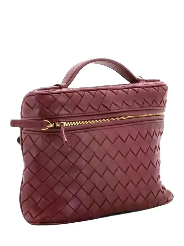 Bottega Veneta Soft Chain Vanity Case Intrecciato Leather Shoulder Bag - Red