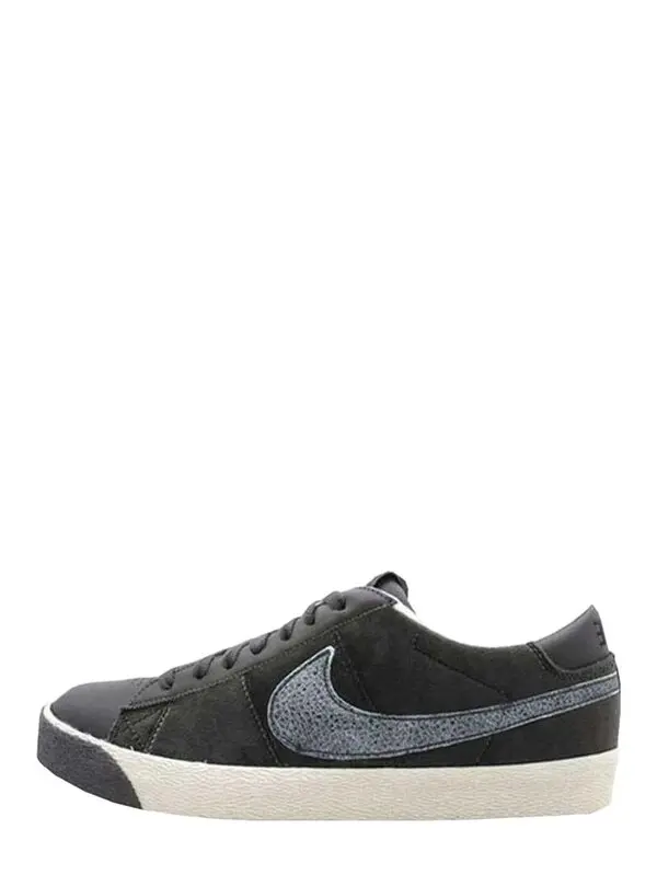 Nike Blazer Low Sneakers - Black