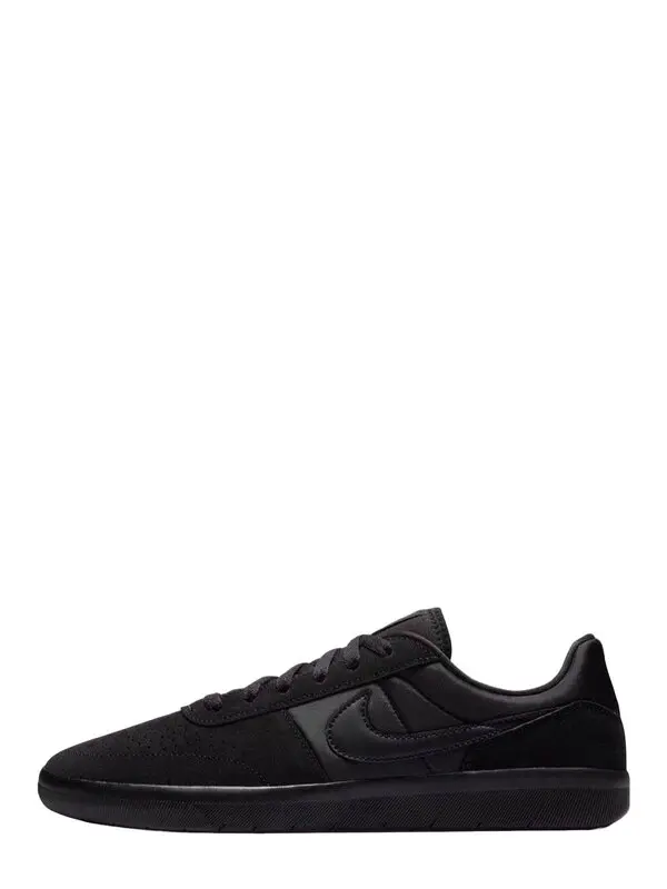 Nike Team Classic Sb Sneakers - Black