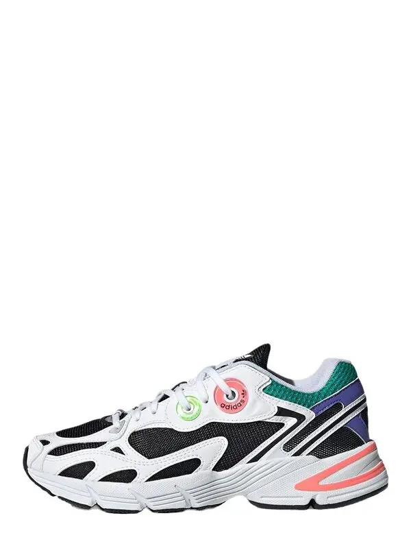 Adidas Astir Sneakers - White/black/green