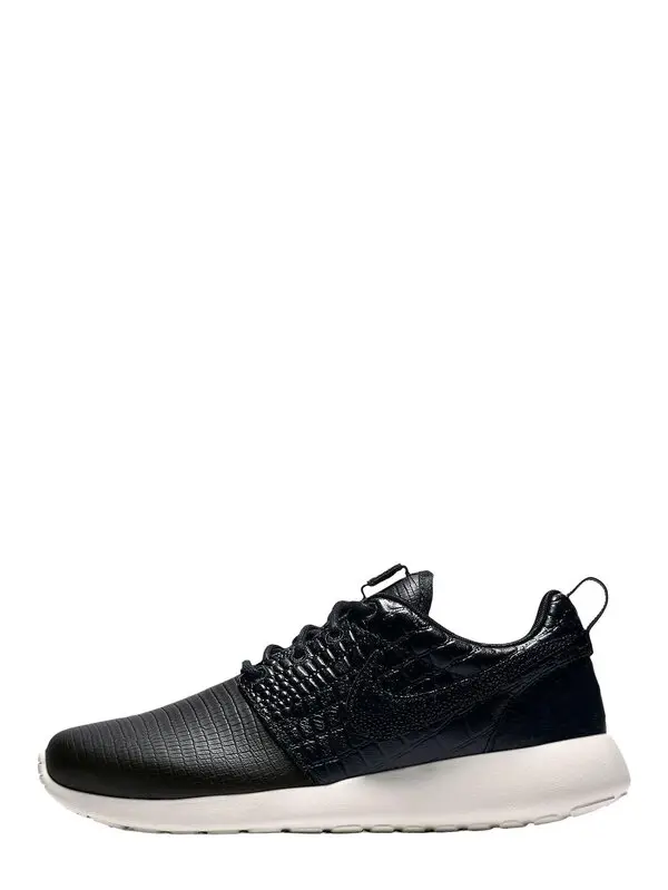 Nike Roshe One Lx " Ivory" Sneakers - Black