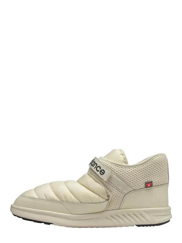 NEW BALANCE Crvn Moc Mid Casual Footwear - Cream