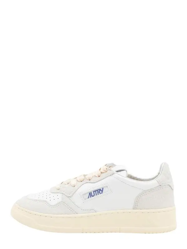AUTRY Medalist Leather Low Top Sneakers - White