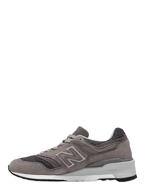 NEW BALANCE 997 Made In Usa Athletic Sneakers - Grey