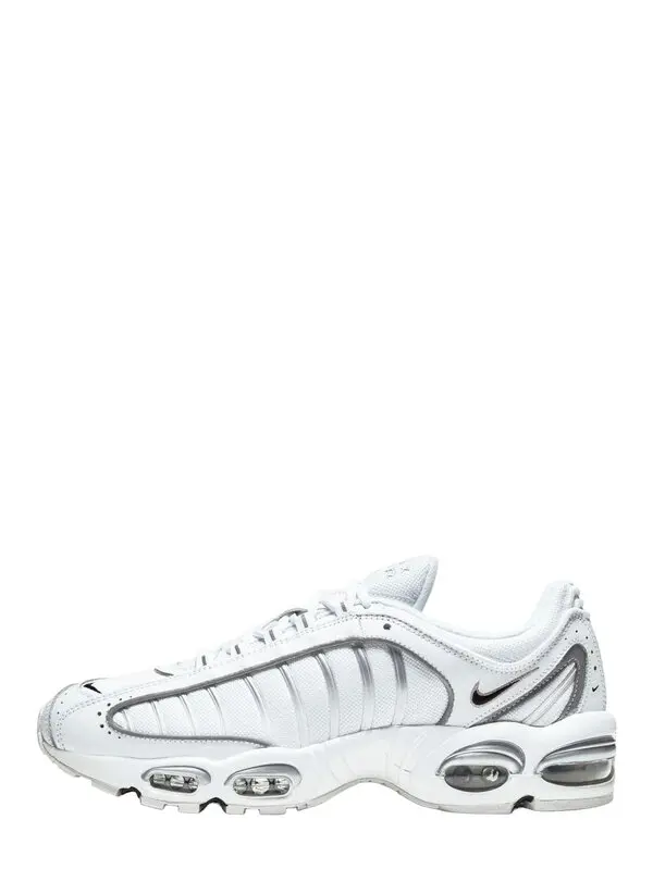 Nike Max Tailwind 4 Sneakers - White/metallic Silver-black