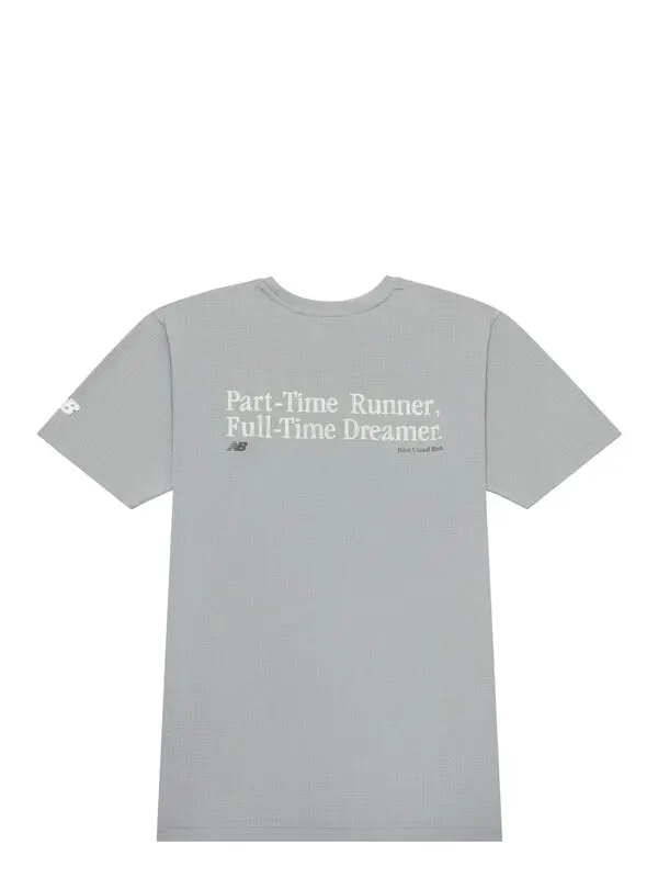 NEW BALANCE Short Sleeve Graphic T-shirt - Grey